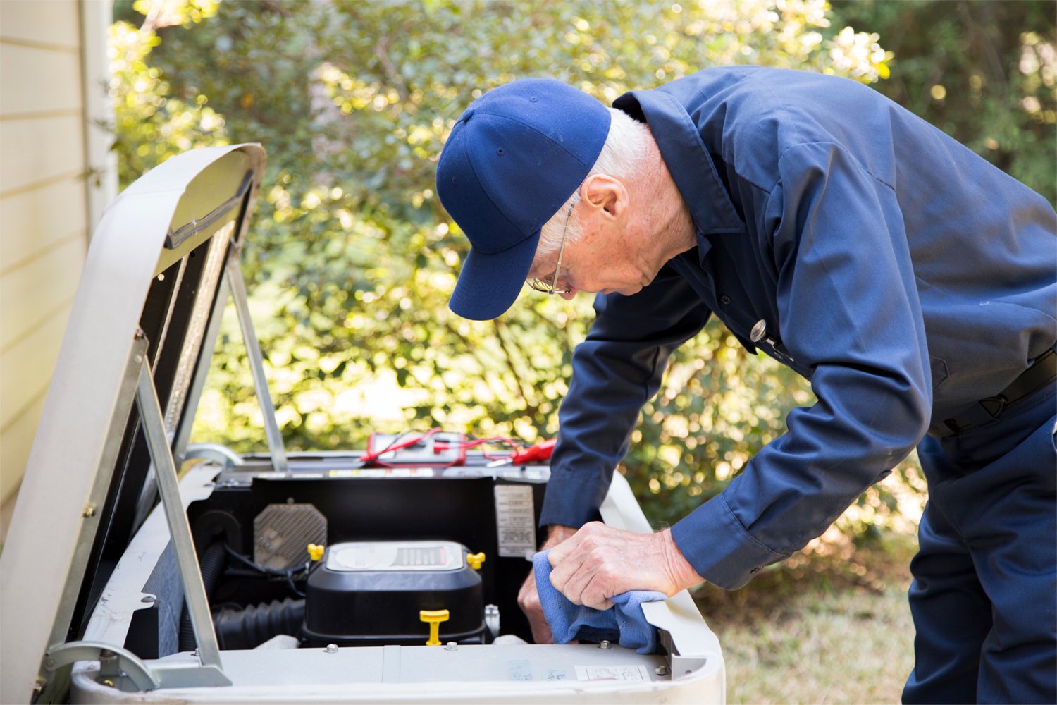 The Difference Between a Generator Technician, Electrician, and HVAC ...